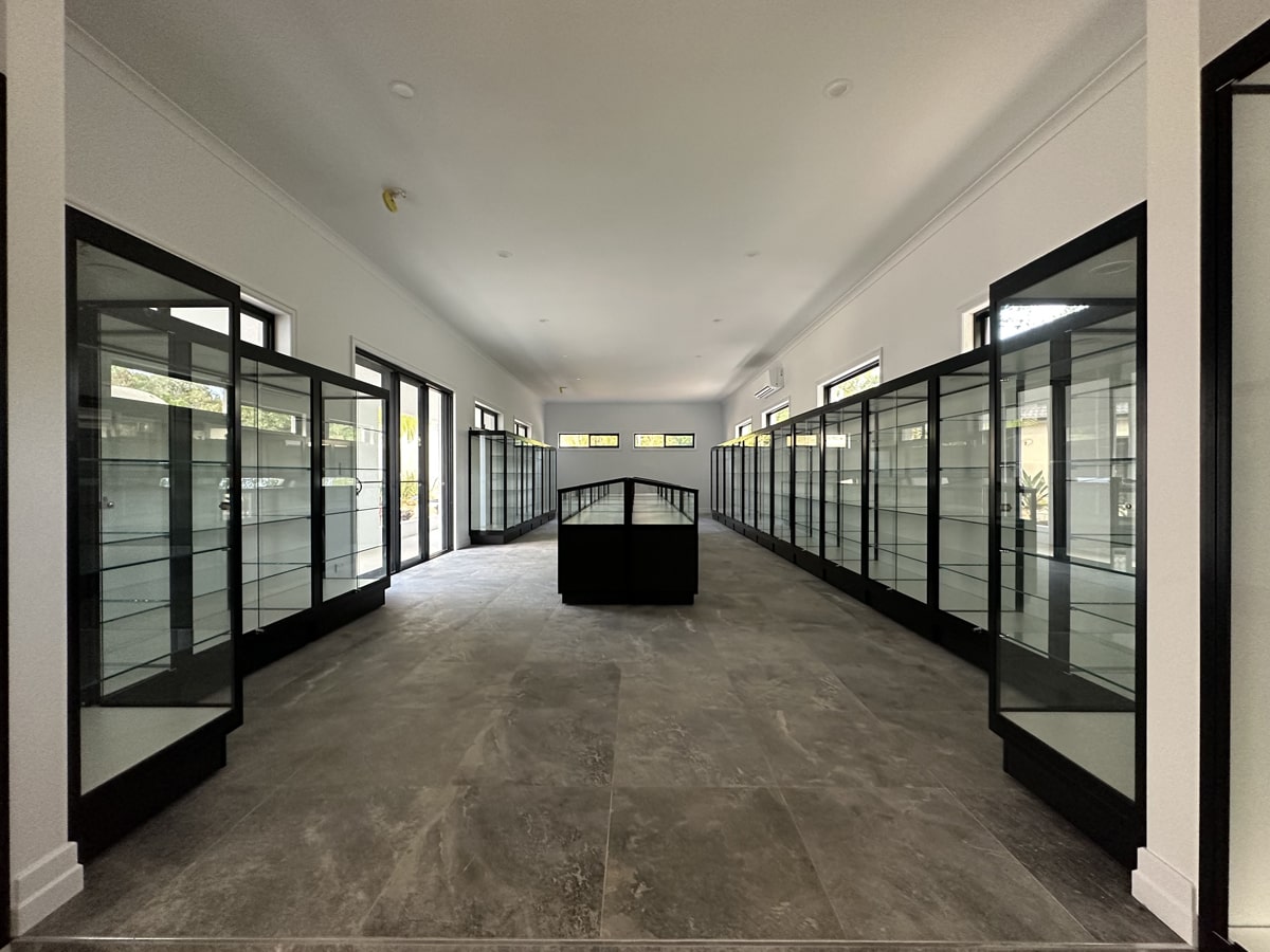 Gallery - Showfront Collectors