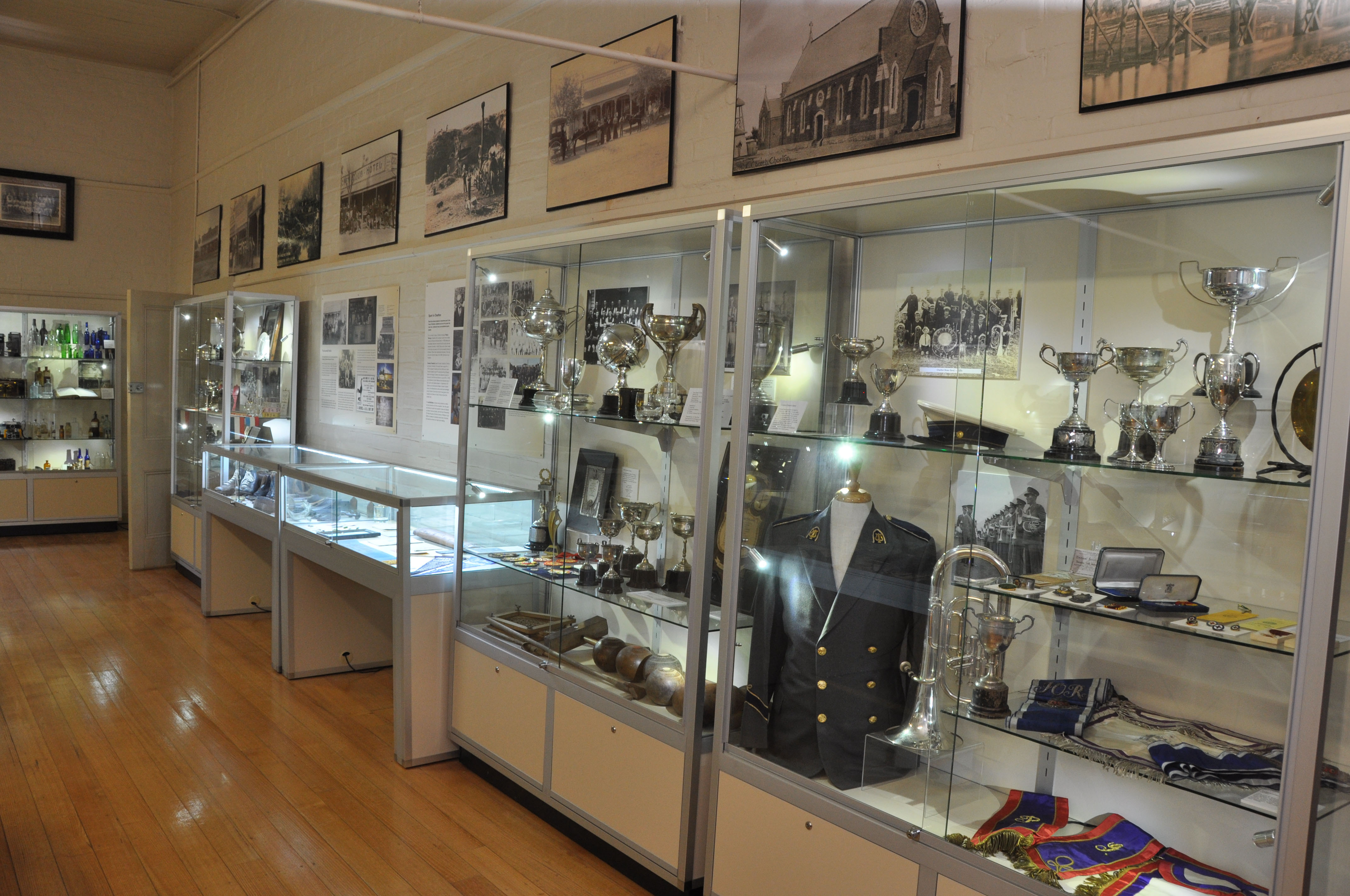 Gallery - Showfront Museums
