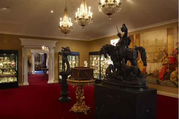 The Stokes Collection Museum - Showfront Museums